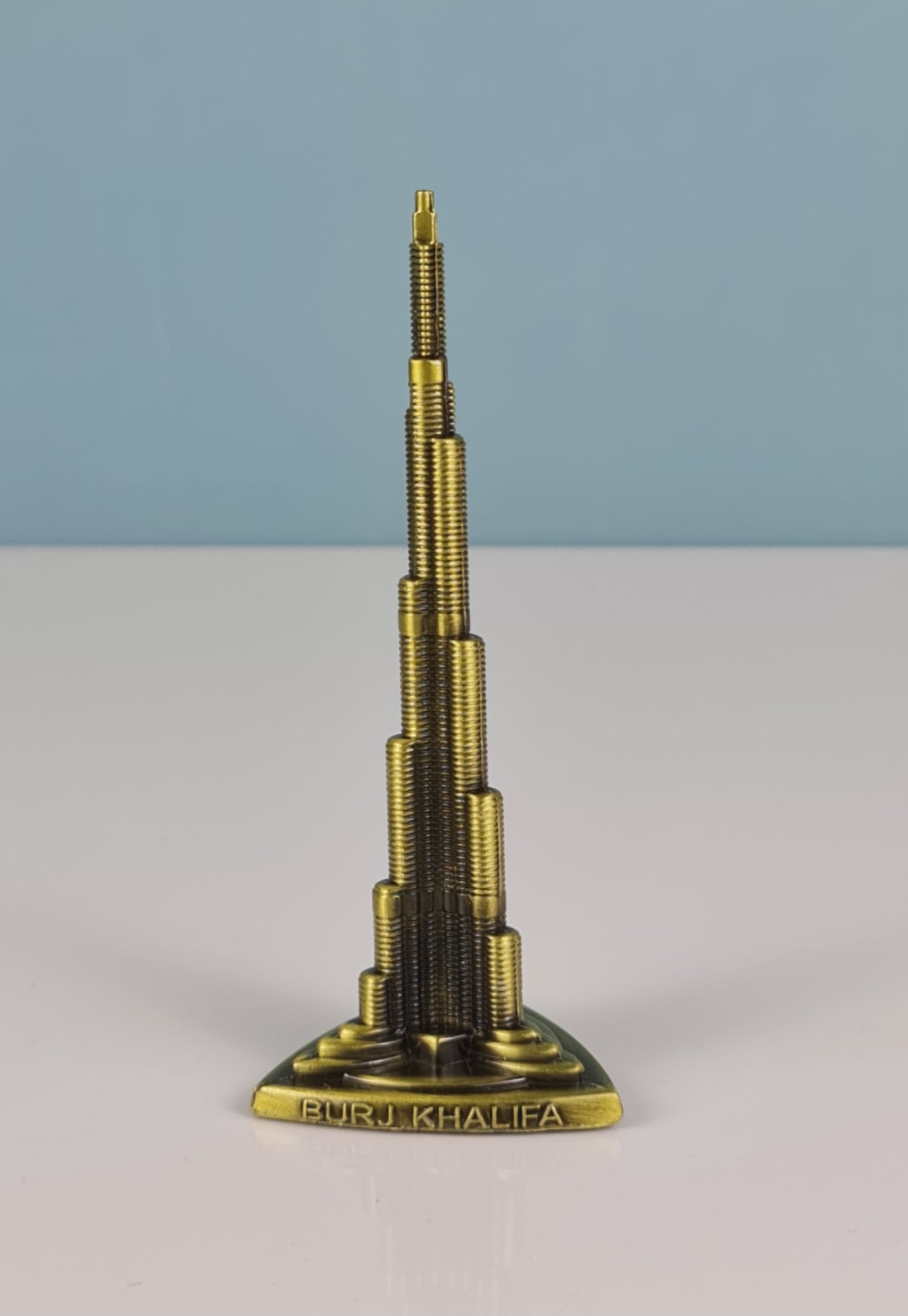 2 PCS Dubai United Arab Emirates Burj Khalifa Metal Showpiece Antique ...